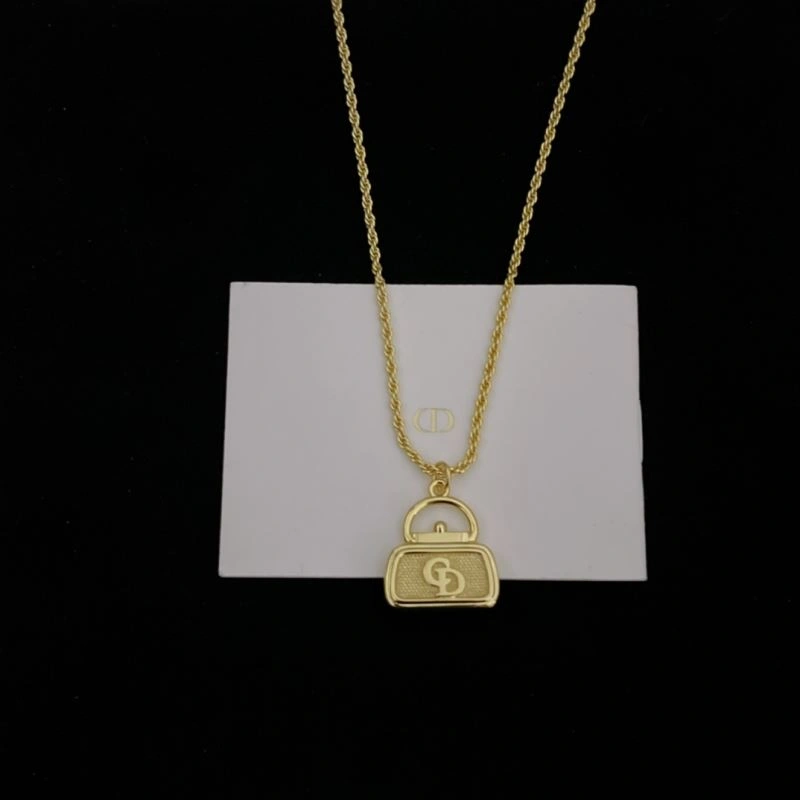 Top mirror Chanel Necklaces