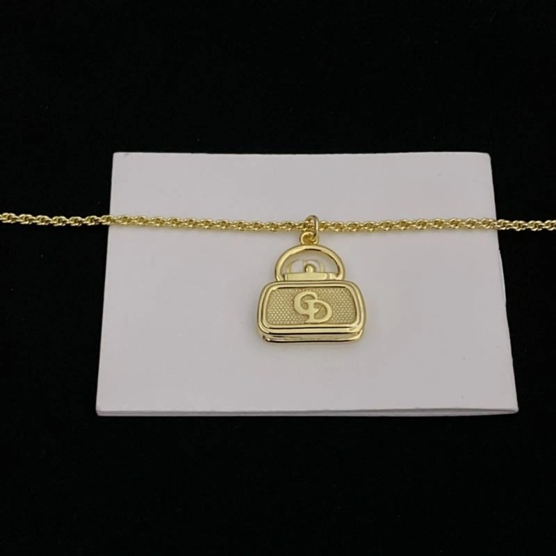 Top mirror Chanel Necklaces