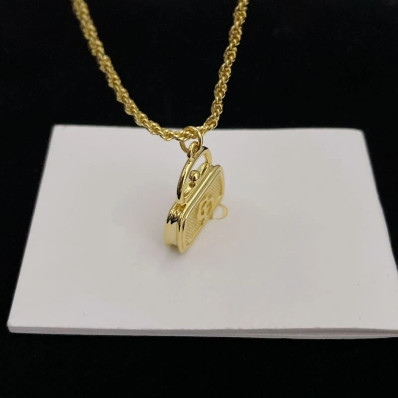 Top mirror Chanel Necklaces