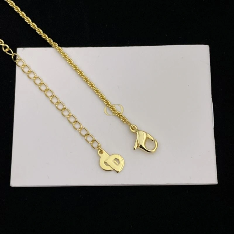 Top mirror Chanel Necklaces