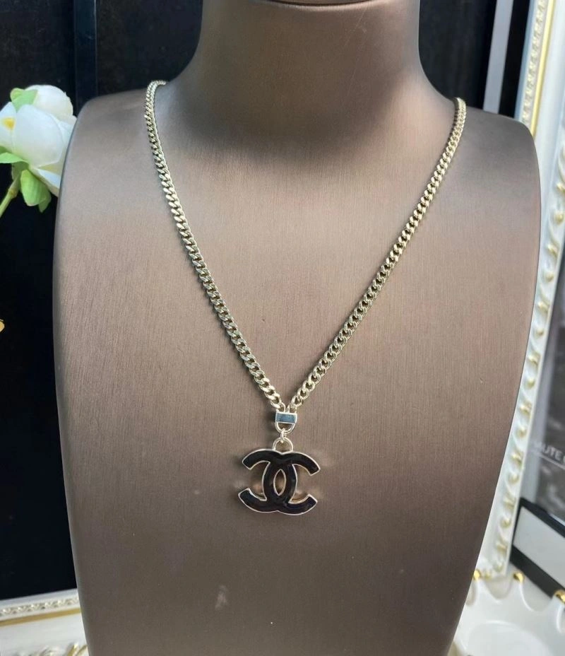 Original Chanel Necklaces