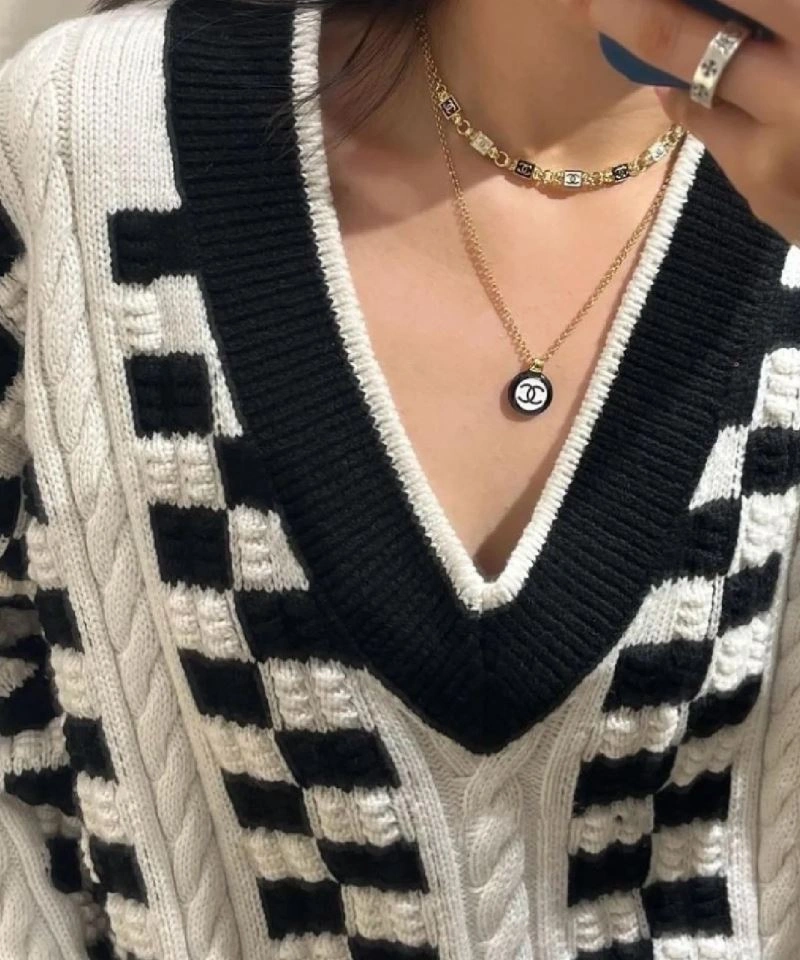 Legit Chanel Necklaces