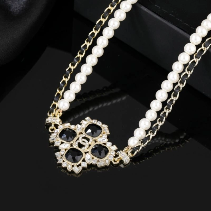 Bargain Chanel Necklaces