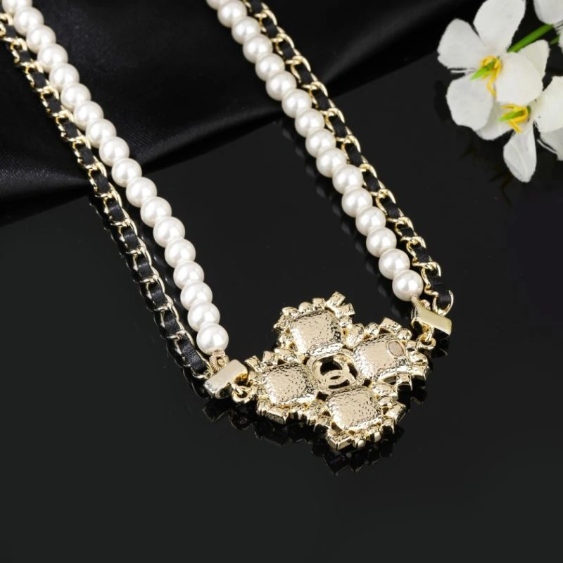 Bargain Chanel Necklaces