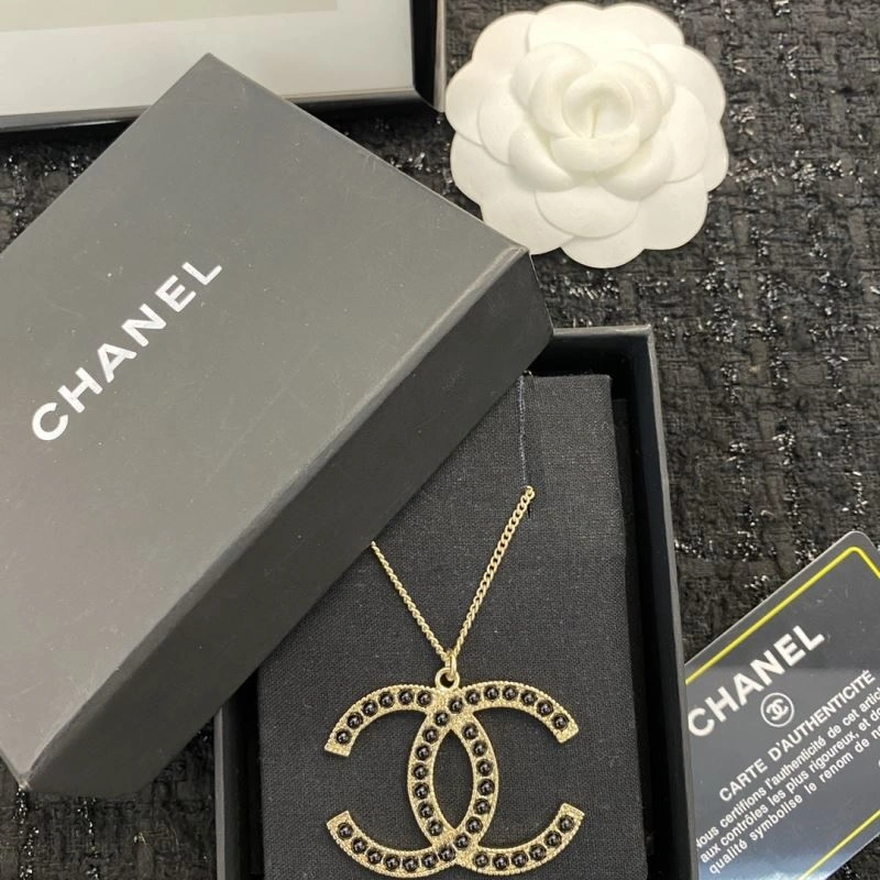 Low-cost Chanel Necklaces