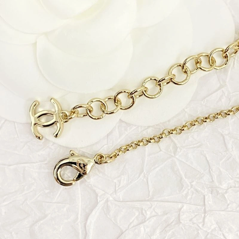 Top match Chanel Necklaces