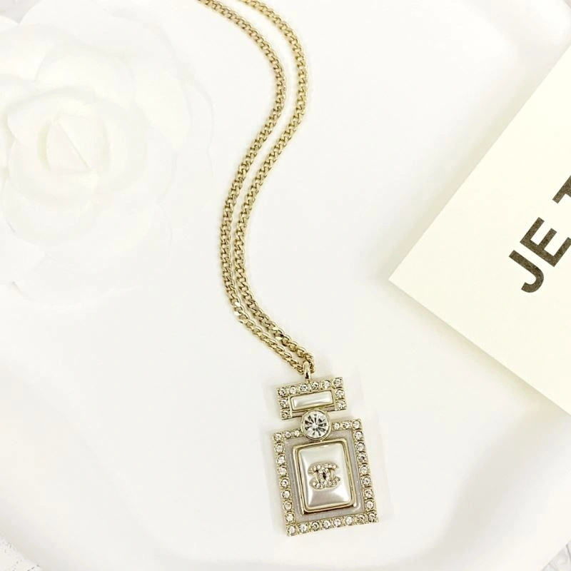 Precise copy Chanel Necklaces