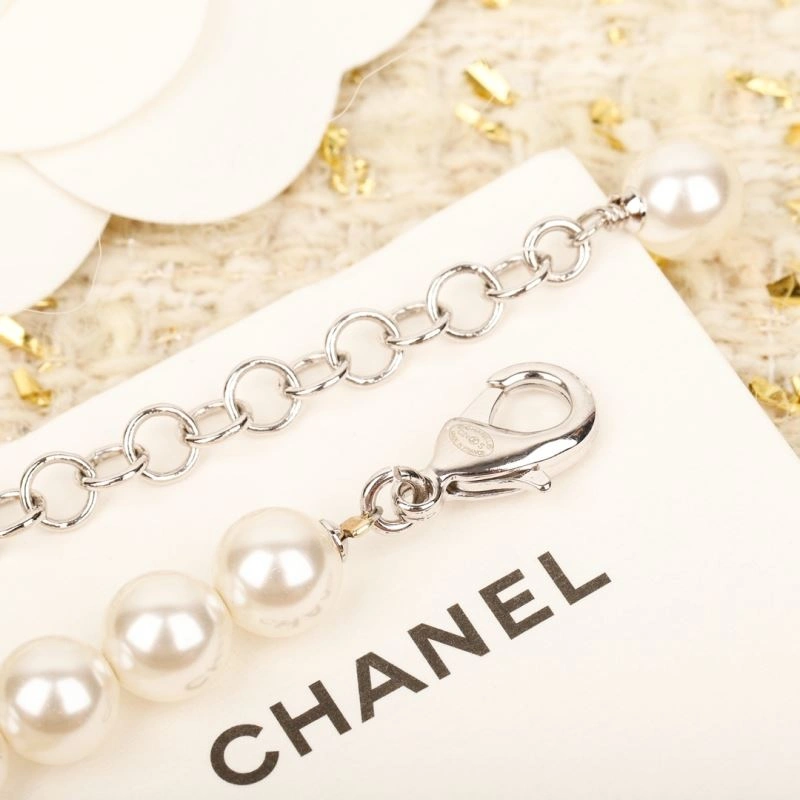 Cut-rate Chanel Necklaces