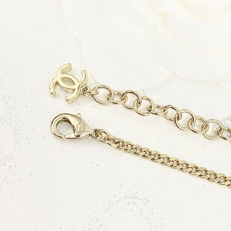 Top match Chanel Necklaces