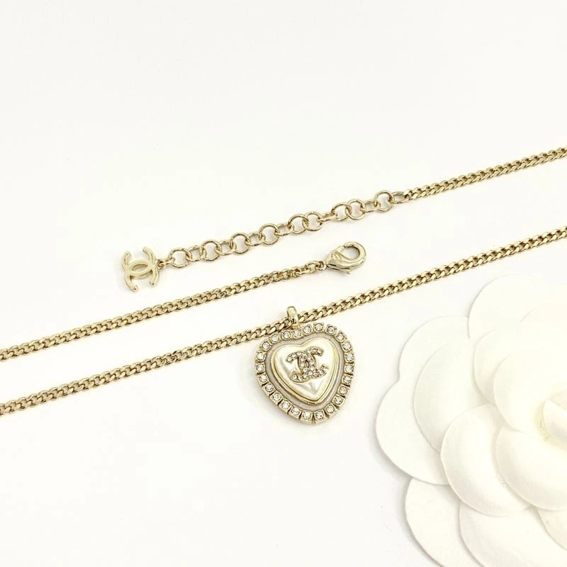 Top match Chanel Necklaces