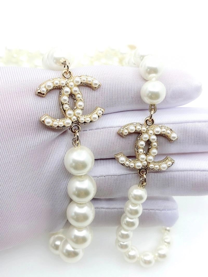 Indistinguishable Chanel Necklaces