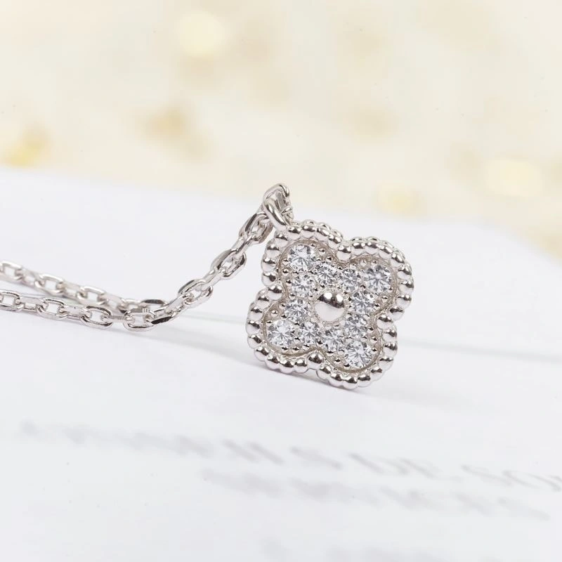 High accuracy Chanel Necklaces