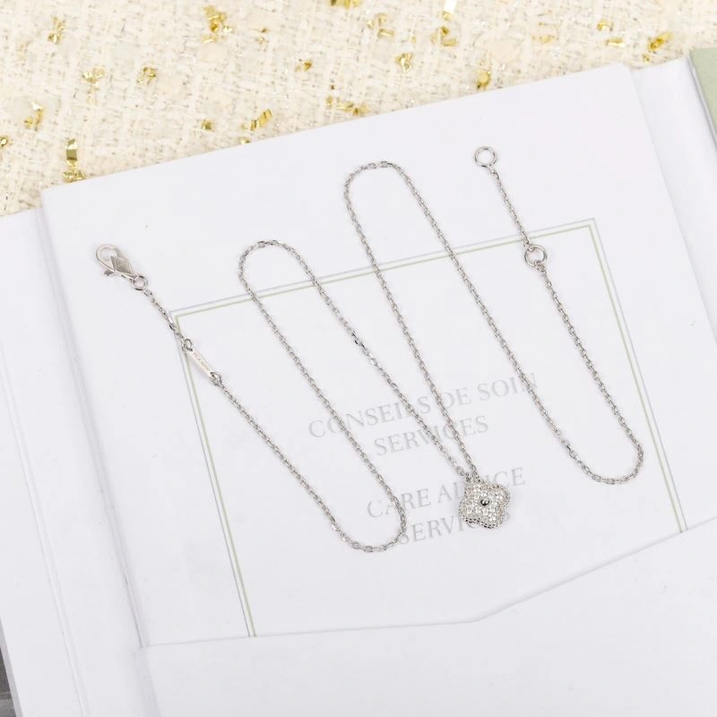 High accuracy Chanel Necklaces