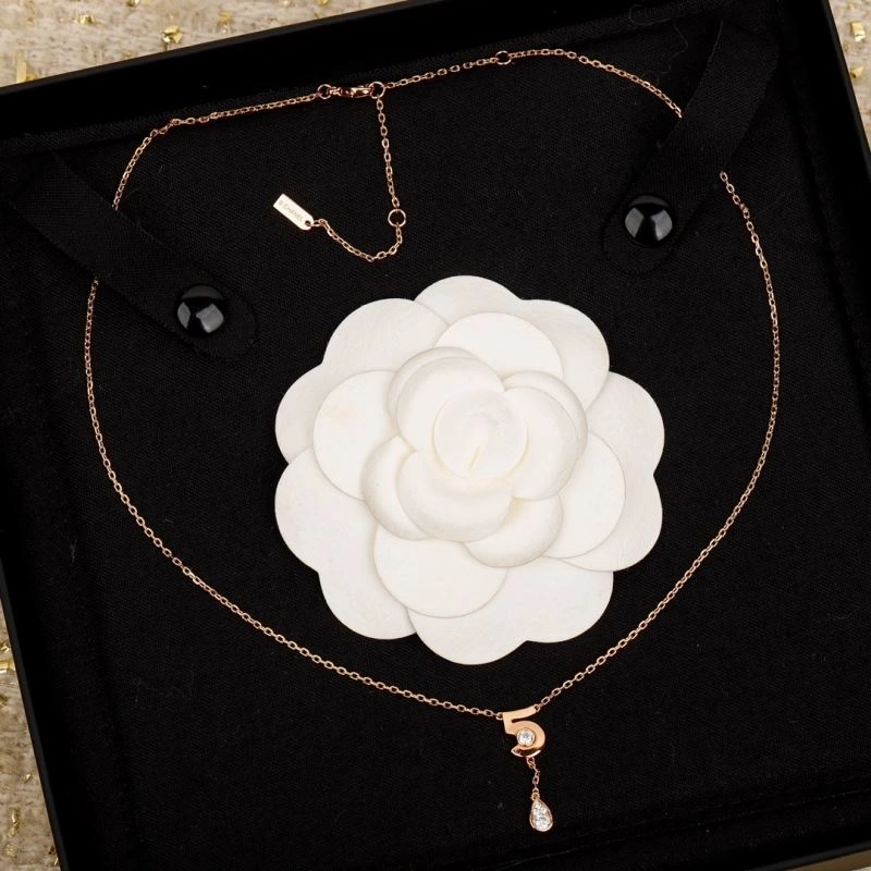 Original Chanel Necklaces