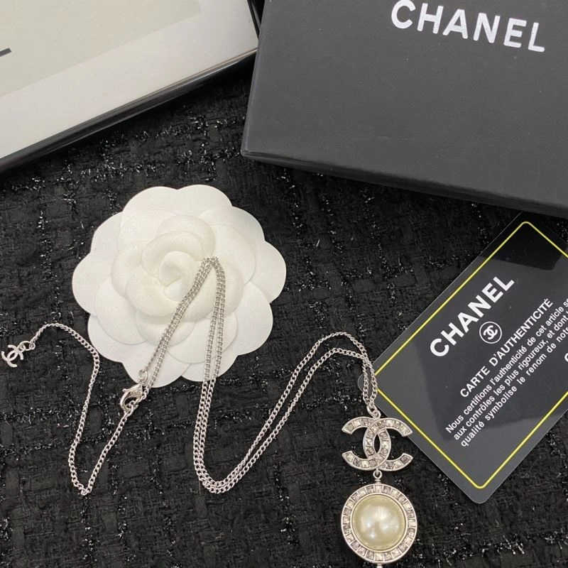 Accurate model Chanel Necklaces