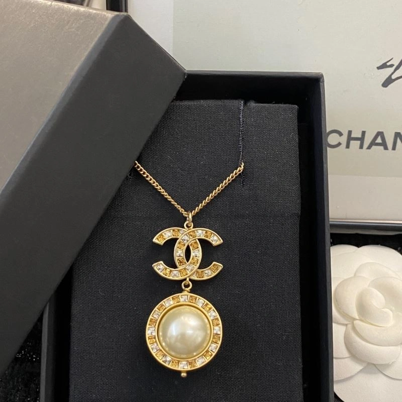Accurate model Chanel Necklaces