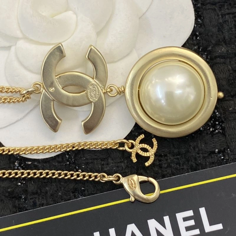 Accurate model Chanel Necklaces