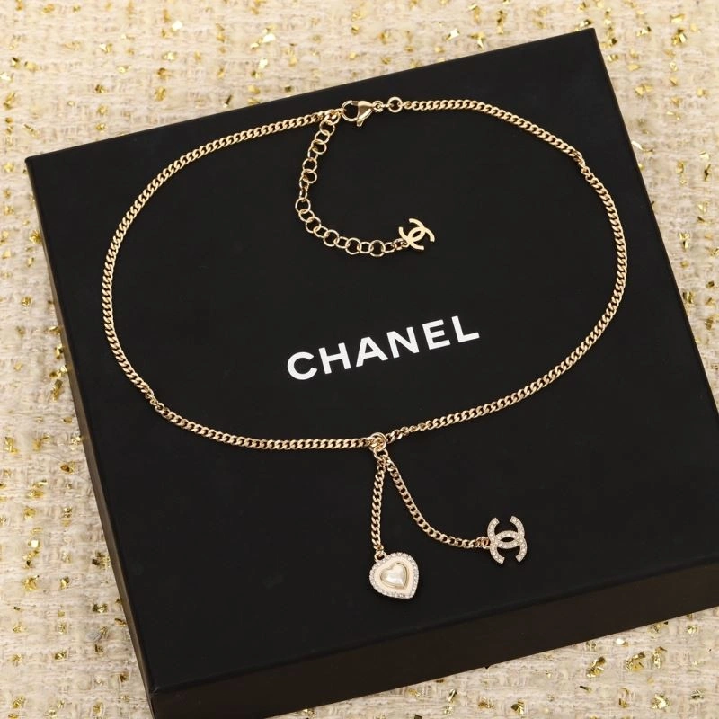 Top match Chanel Necklaces
