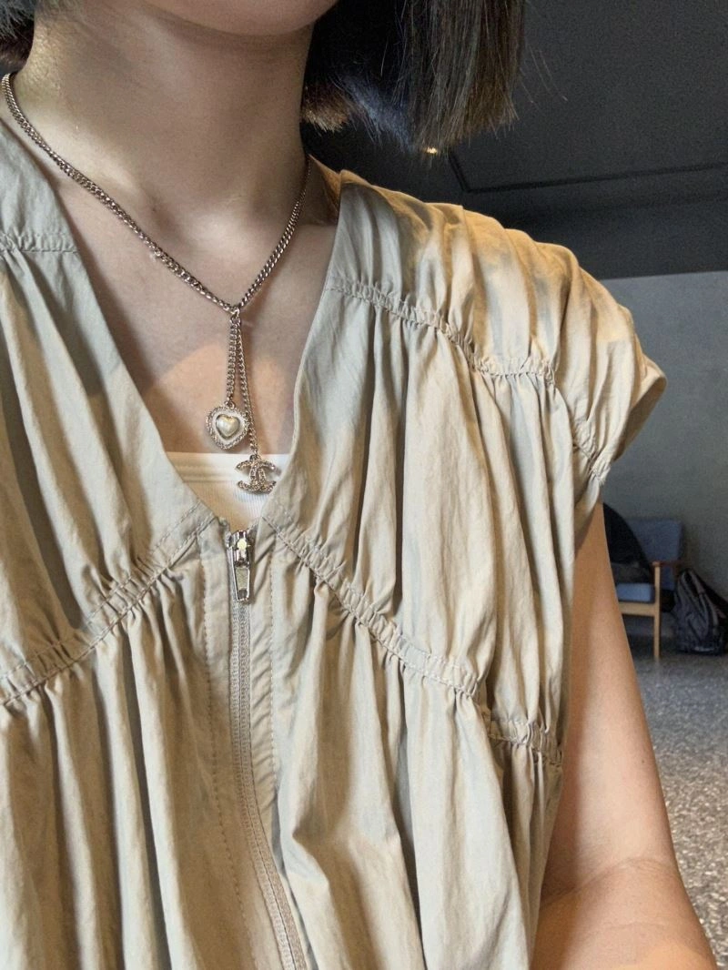 Top match Chanel Necklaces