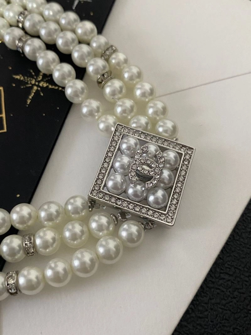 Bargain Chanel Necklaces