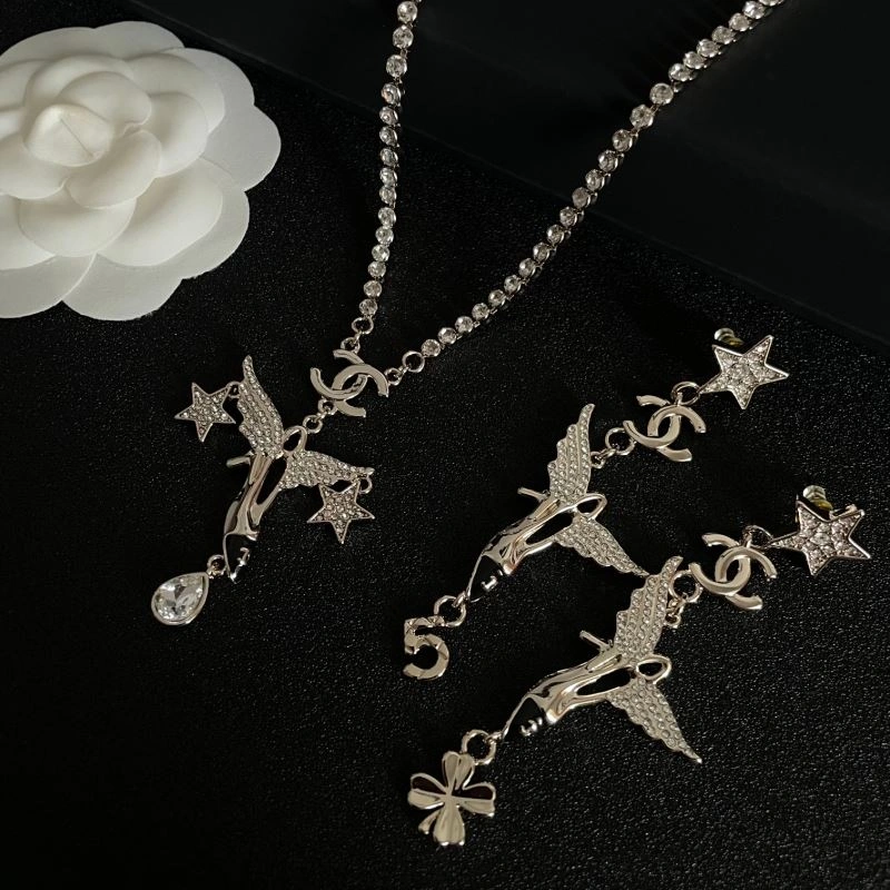 Economical Chanel Necklaces