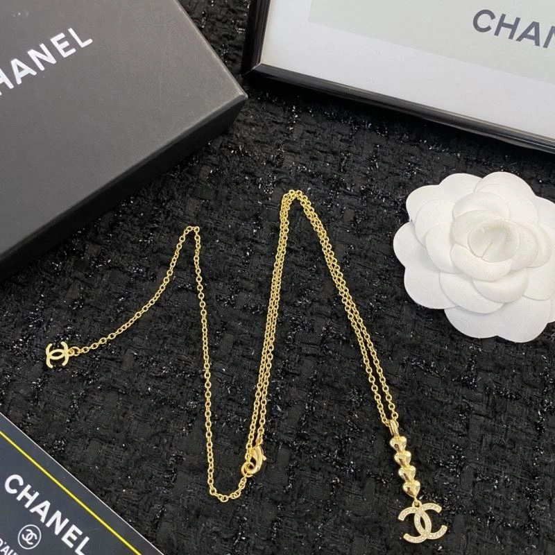 Top match Chanel Necklaces