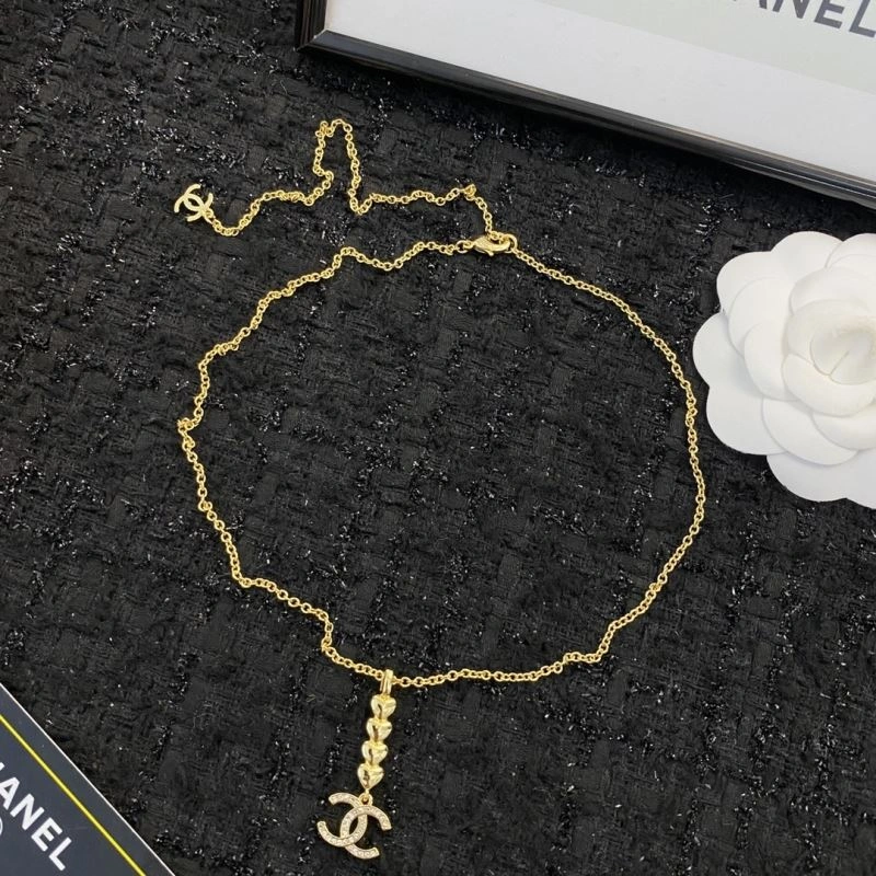 Top match Chanel Necklaces