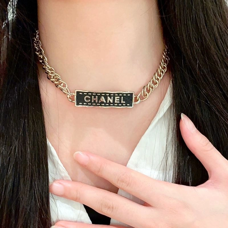 Cut-rate Chanel Necklaces