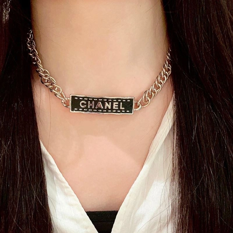 Cut-rate Chanel Necklaces