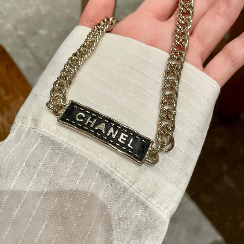 Cut-rate Chanel Necklaces