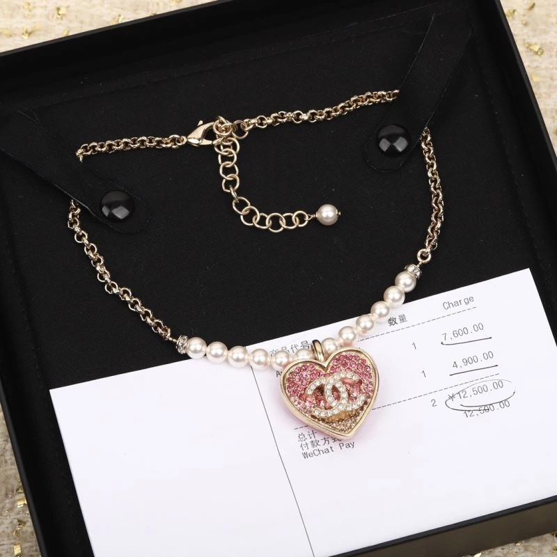 Top mirror Chanel Necklaces