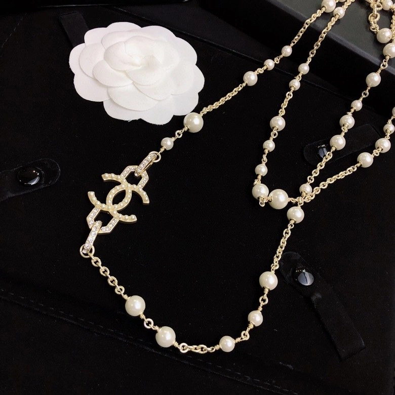 Brand-authenticated Chanel Necklaces