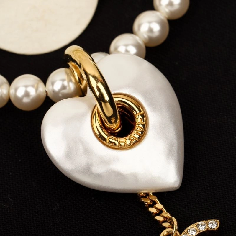 Accurate model Chanel Necklaces