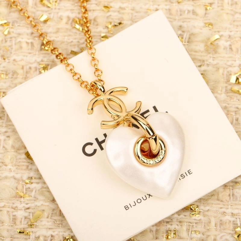 Cut-rate Chanel Necklaces