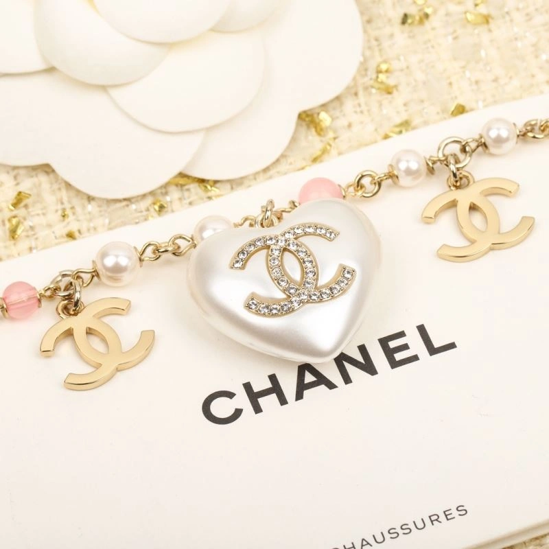 Value-priced Chanel Necklaces