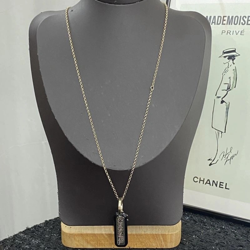 Accurate model Chanel Necklaces