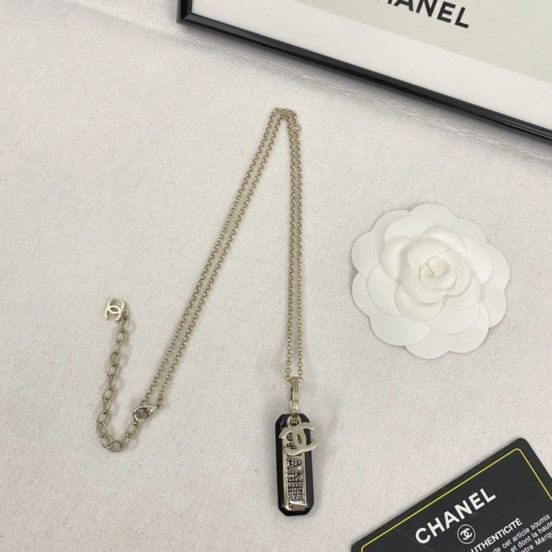 Accurate model Chanel Necklaces