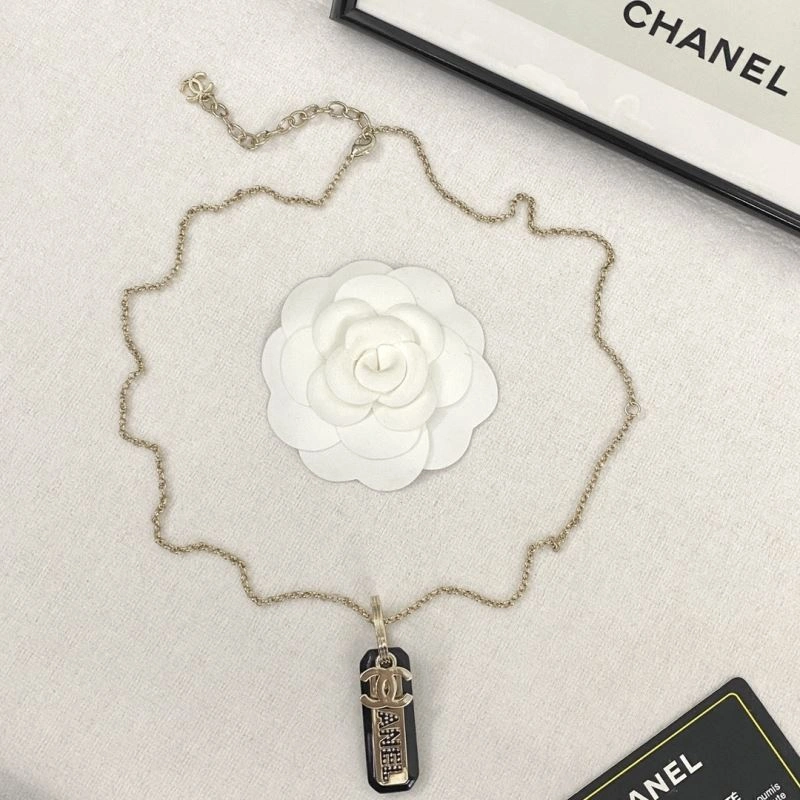 Accurate model Chanel Necklaces