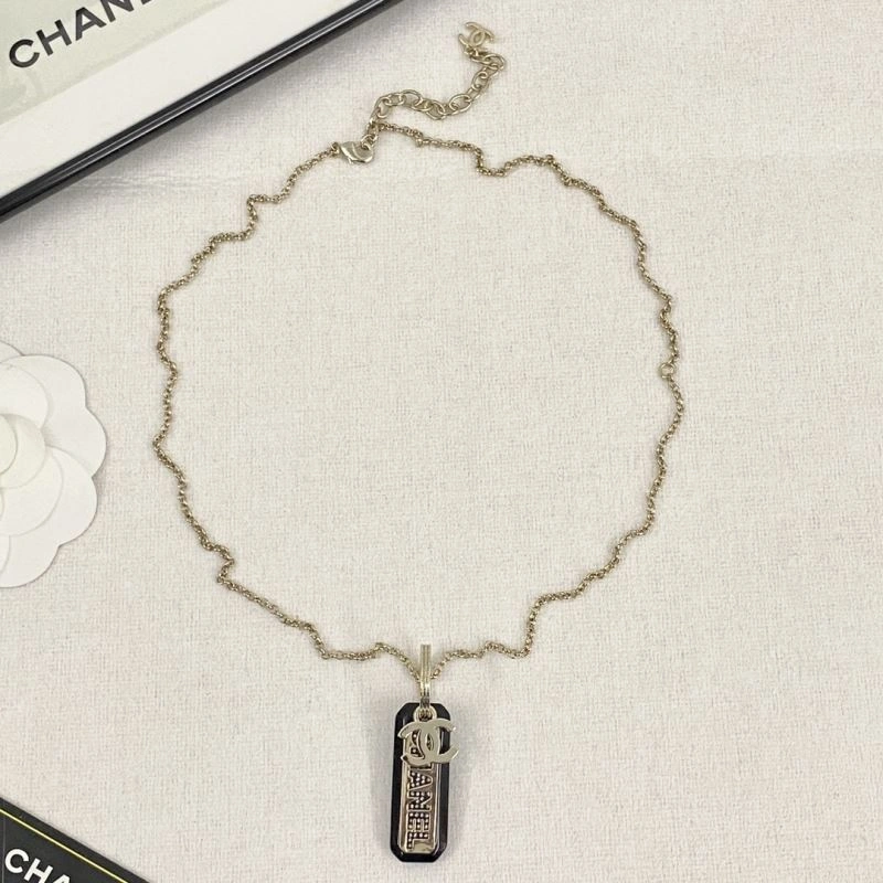 Accurate model Chanel Necklaces
