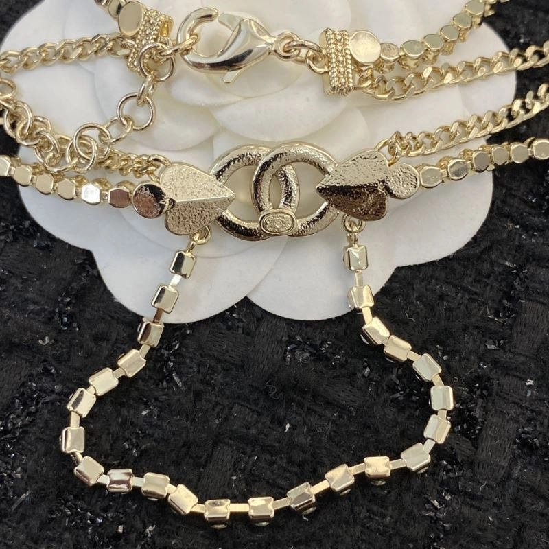 Accurate model Chanel Necklaces