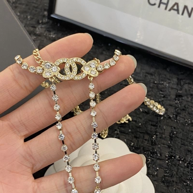 Accurate model Chanel Necklaces
