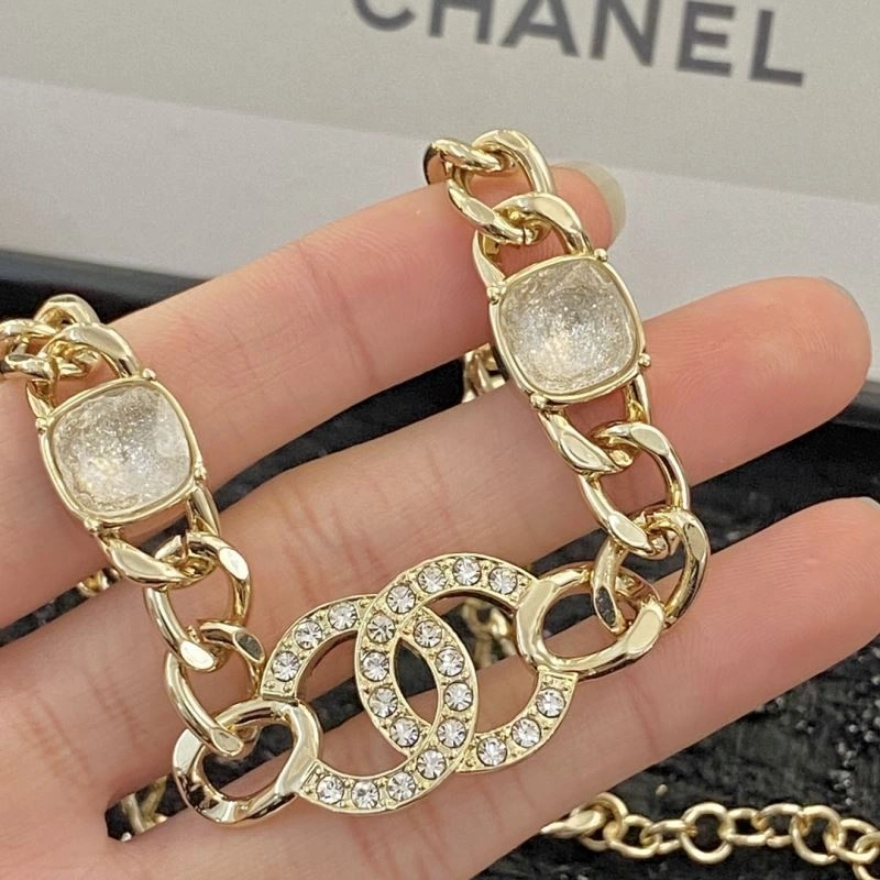 Top match Chanel Necklaces