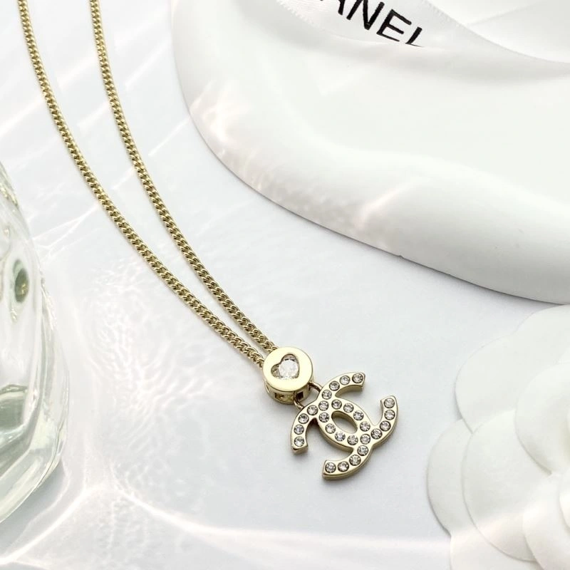 Accurate model Chanel Necklaces