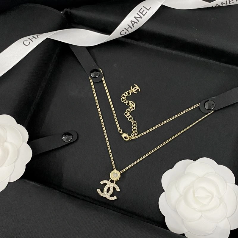 Accurate model Chanel Necklaces