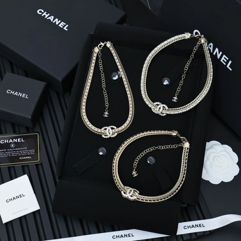 Value-priced Chanel Necklaces