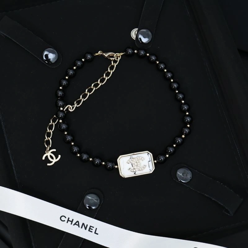 Original Chanel Necklaces
