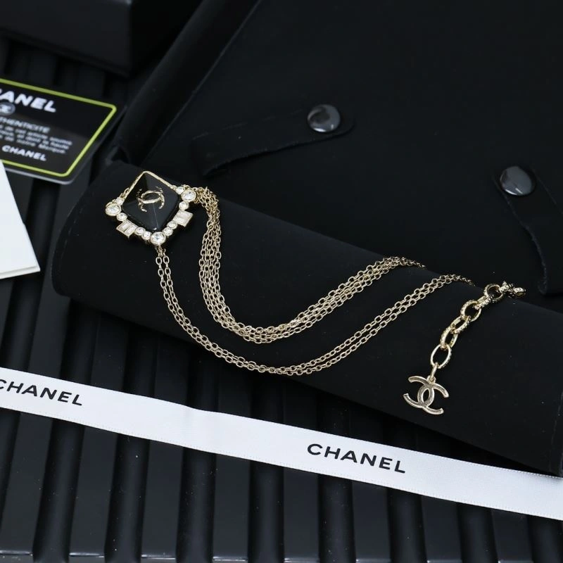 Accurate model Chanel Necklaces