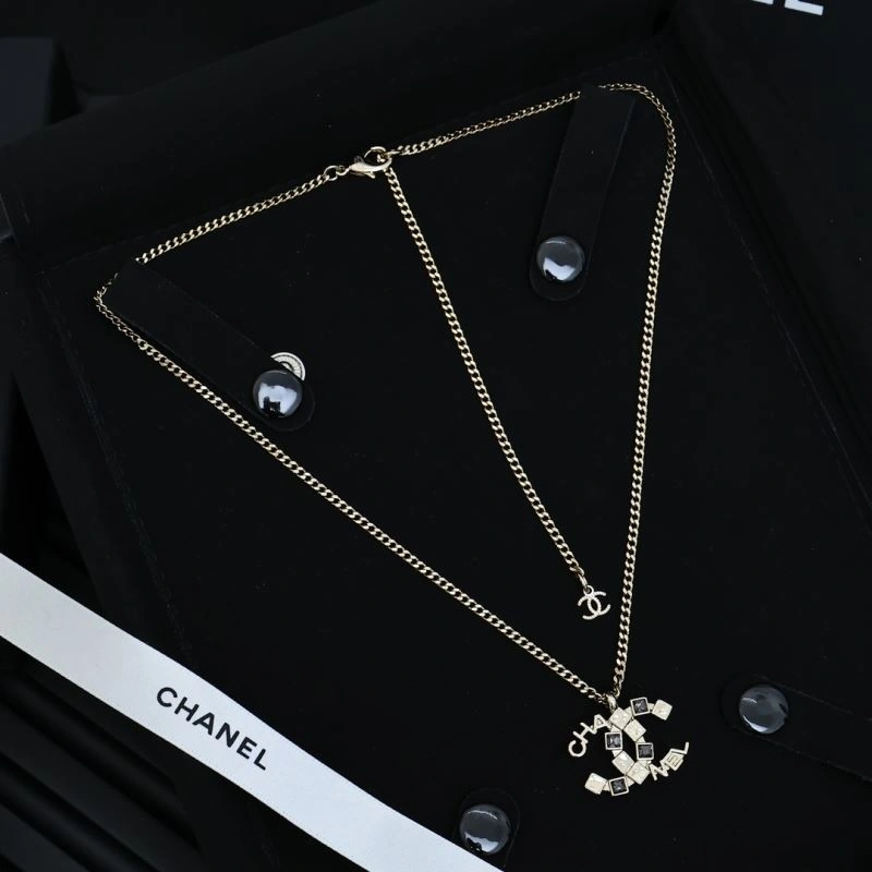 Exact replica Chanel Necklaces