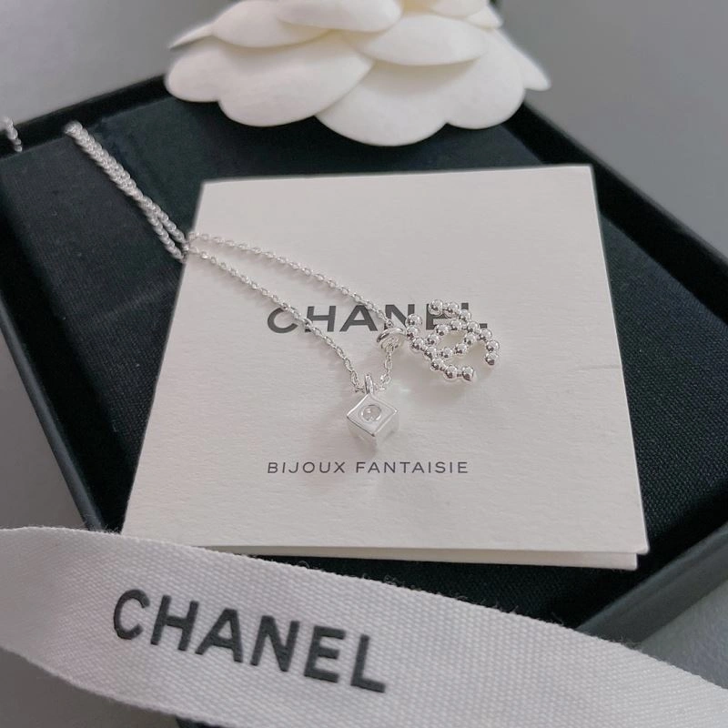 Brand-original Chanel Necklaces