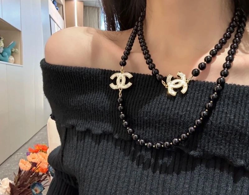 Accurate model Chanel Necklaces